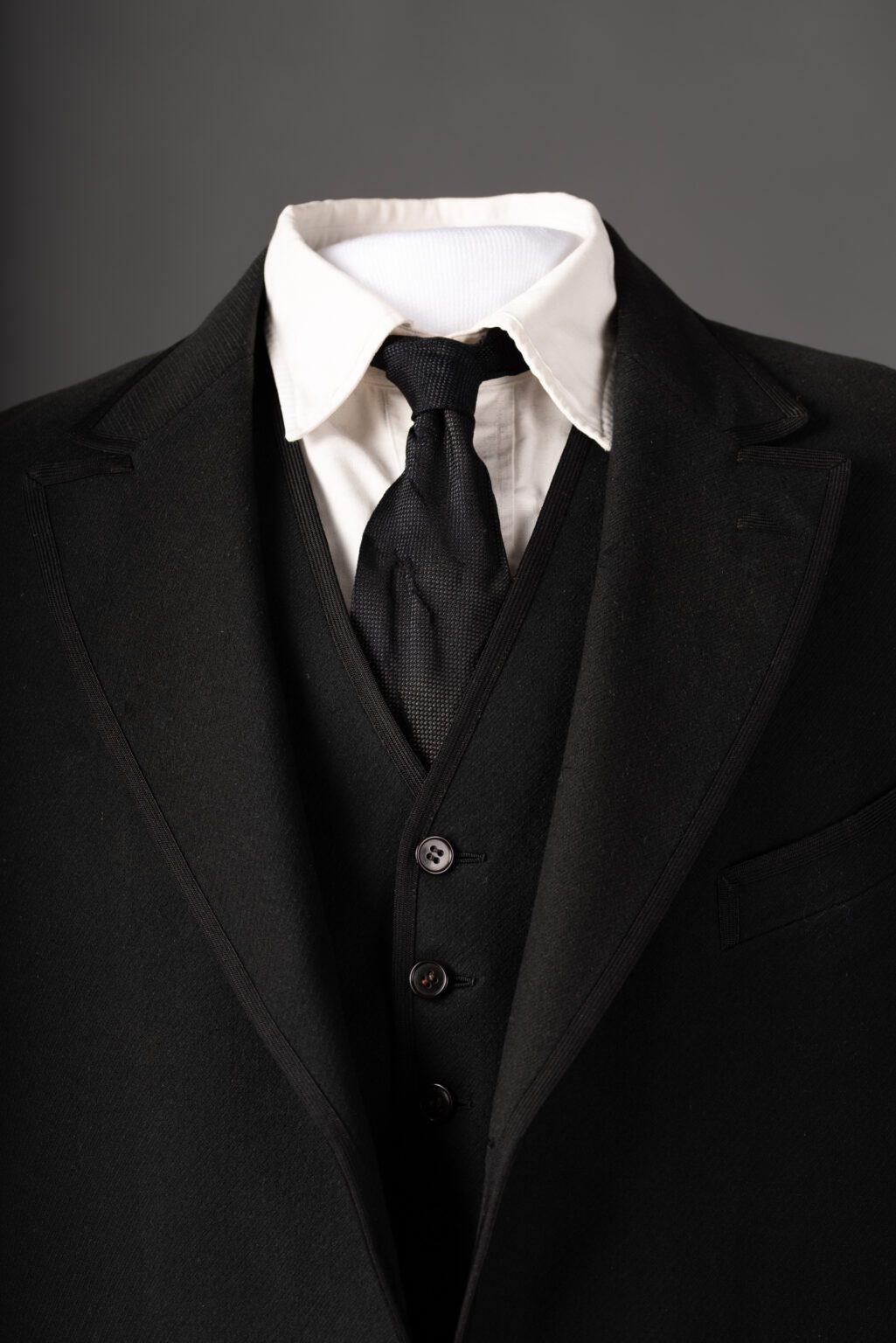 Photographing Collections Objects - Ohio History Connection